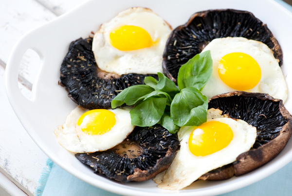 Roasted Portobello with Eggs | ILoveCooking