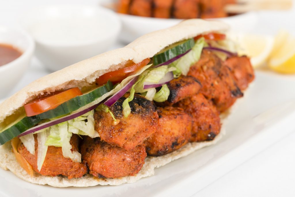 Spicy Chicken Pittas | ILoveCooking