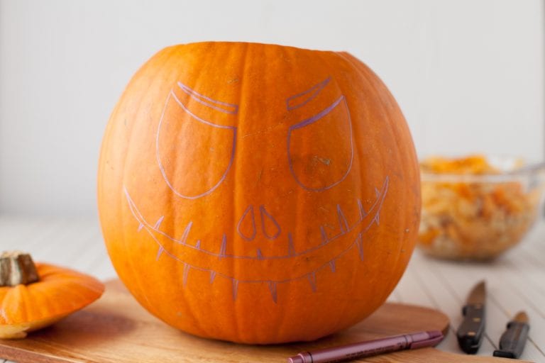 How to Carve a Pumpkin | ILoveCooking