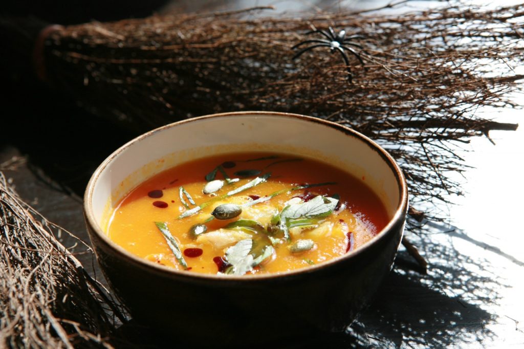 Pumpkin, Crab, Carrot and Orange Soup | ILoveCooking