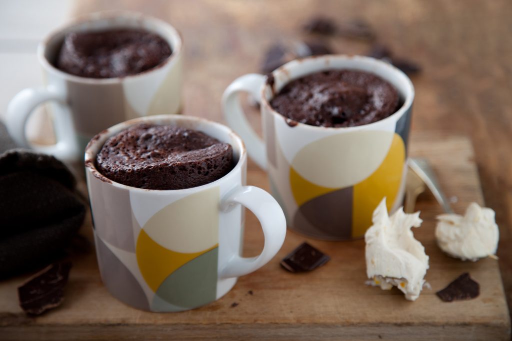 Chocolate Mug Cakes | ILoveCooking