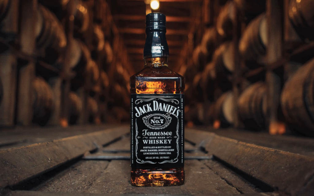 Jack Daniel’s custom-made ‘Bar Slide’ experience | ILoveCooking
