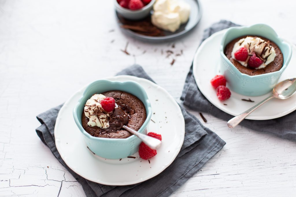 Molten Chocolate Pots | ILoveCooking