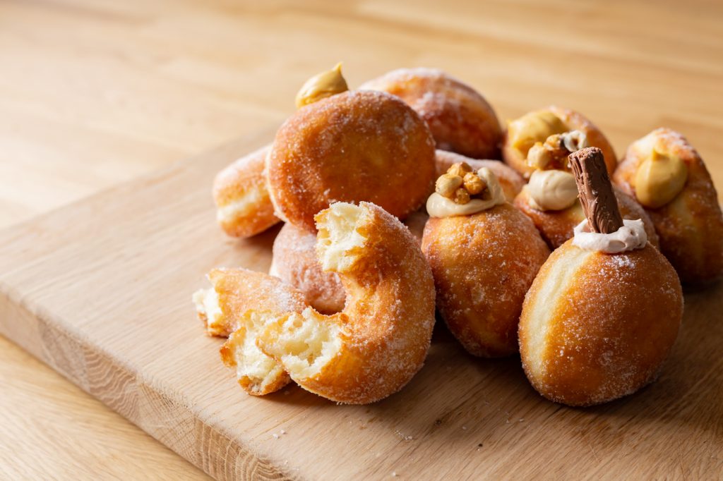 Strawberries & Cream Doughnut Filling | ILoveCooking