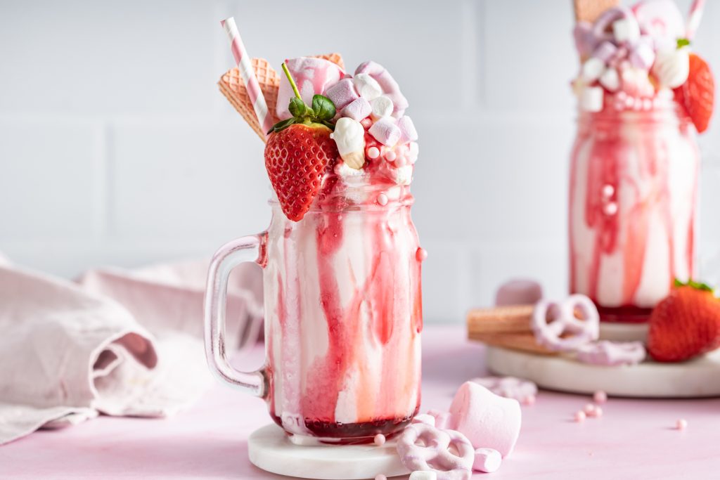Strawberry Freakshake | ILoveCooking