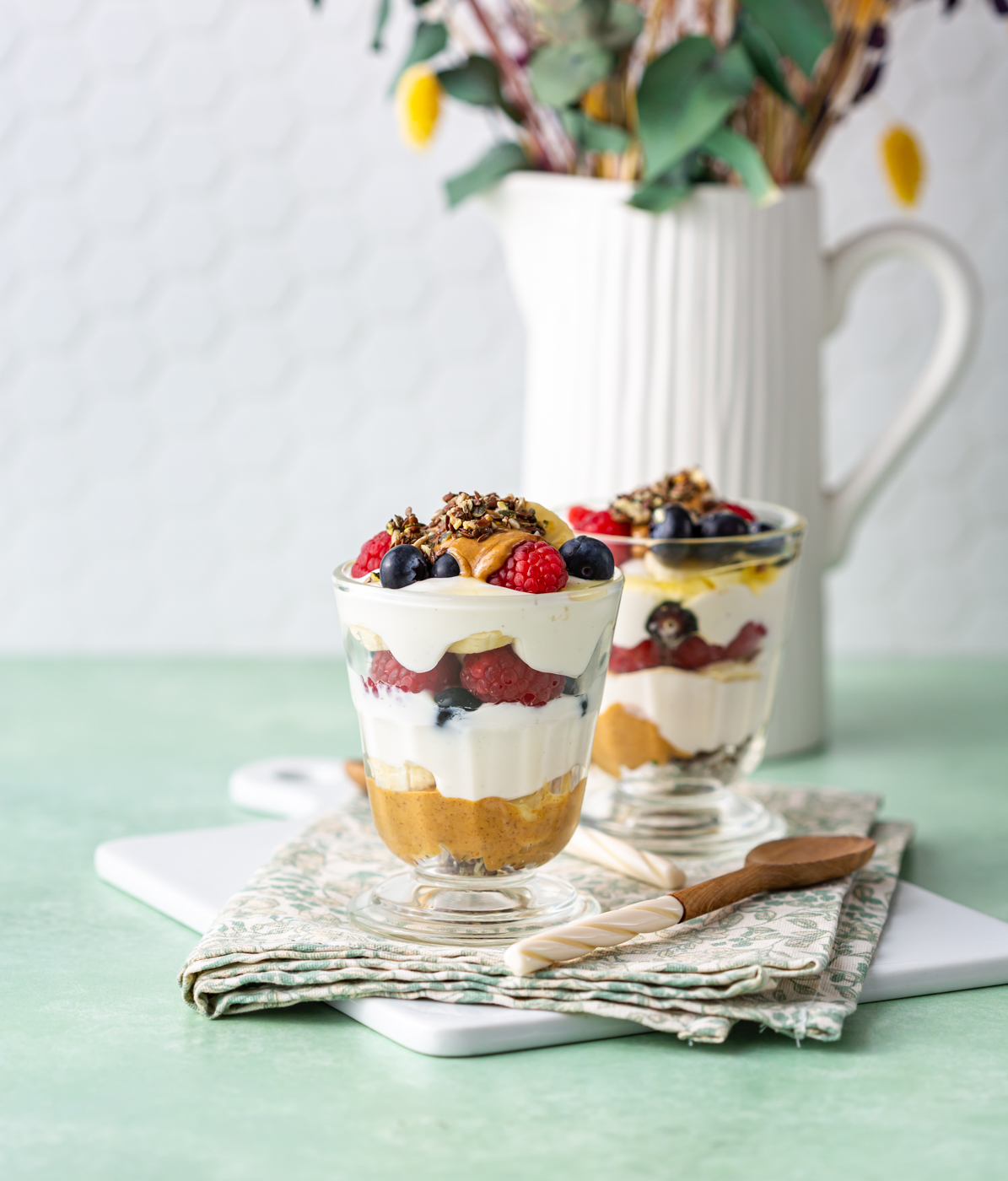 Peanut Butter, Banana & Berry Breakfast Pots | ILoveCooking