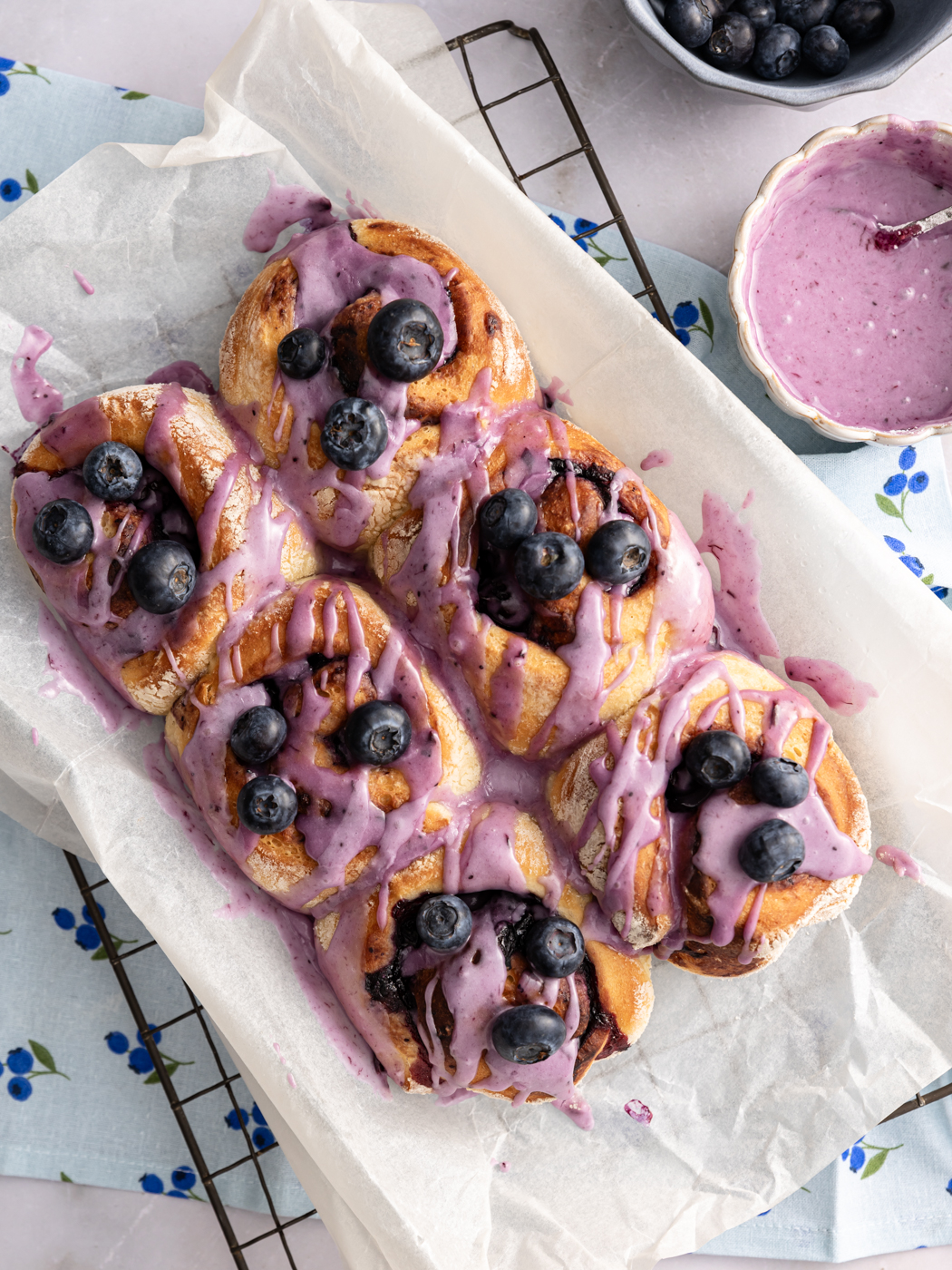 Blueberry Buns | ILoveCooking