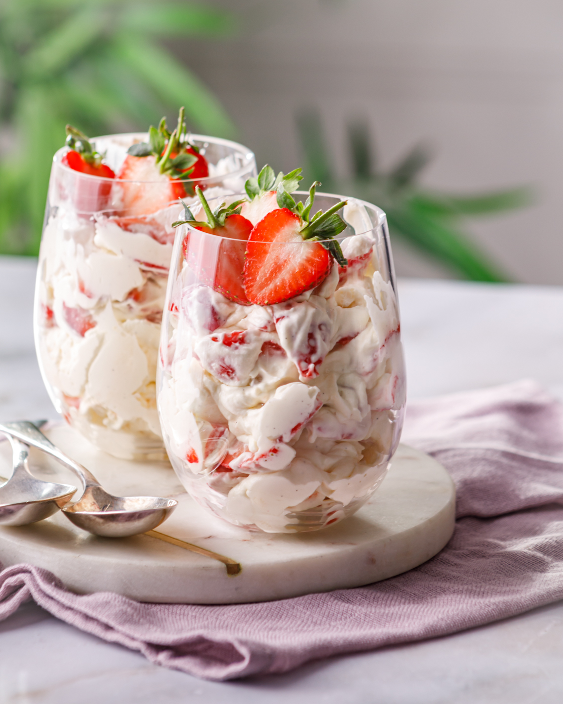 Classic Eton Mess | ILoveCooking