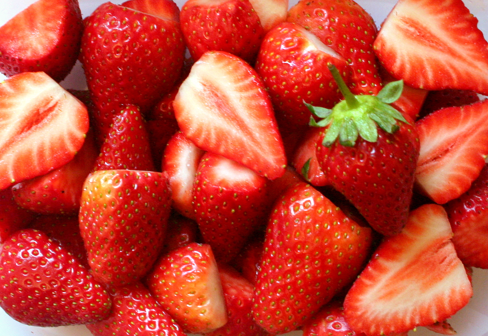 Top 10 Strawberry Facts You Need To Know | ILoveCooking